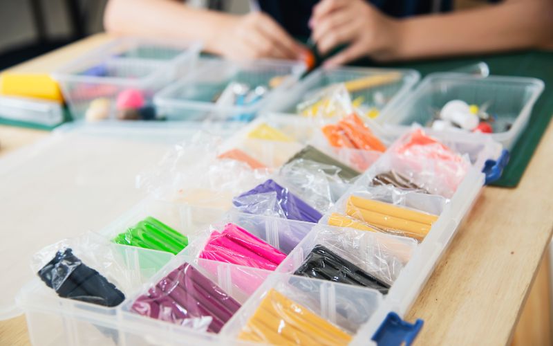 5 Easy Techniques to Condition Polymer Clay and Avoid Crumbling ...